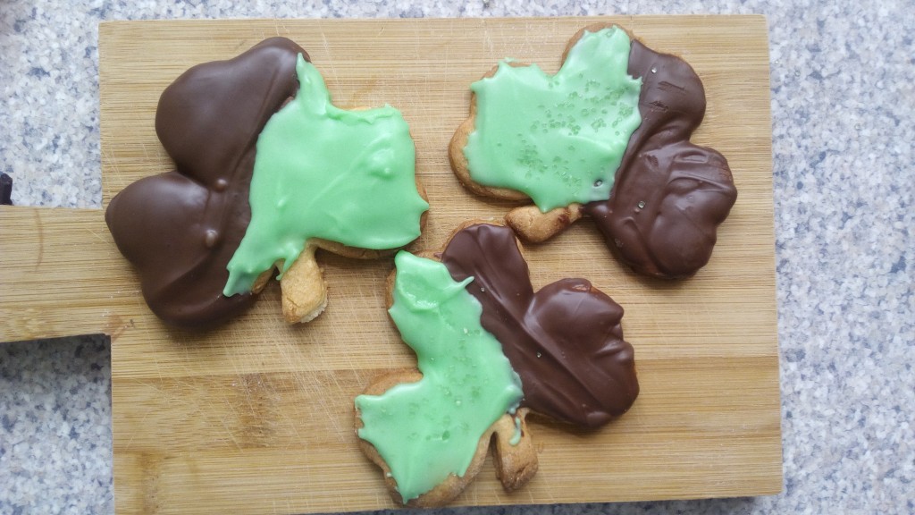 Chocolate Dipped Shamrocks - SED DEVELOPMENTS